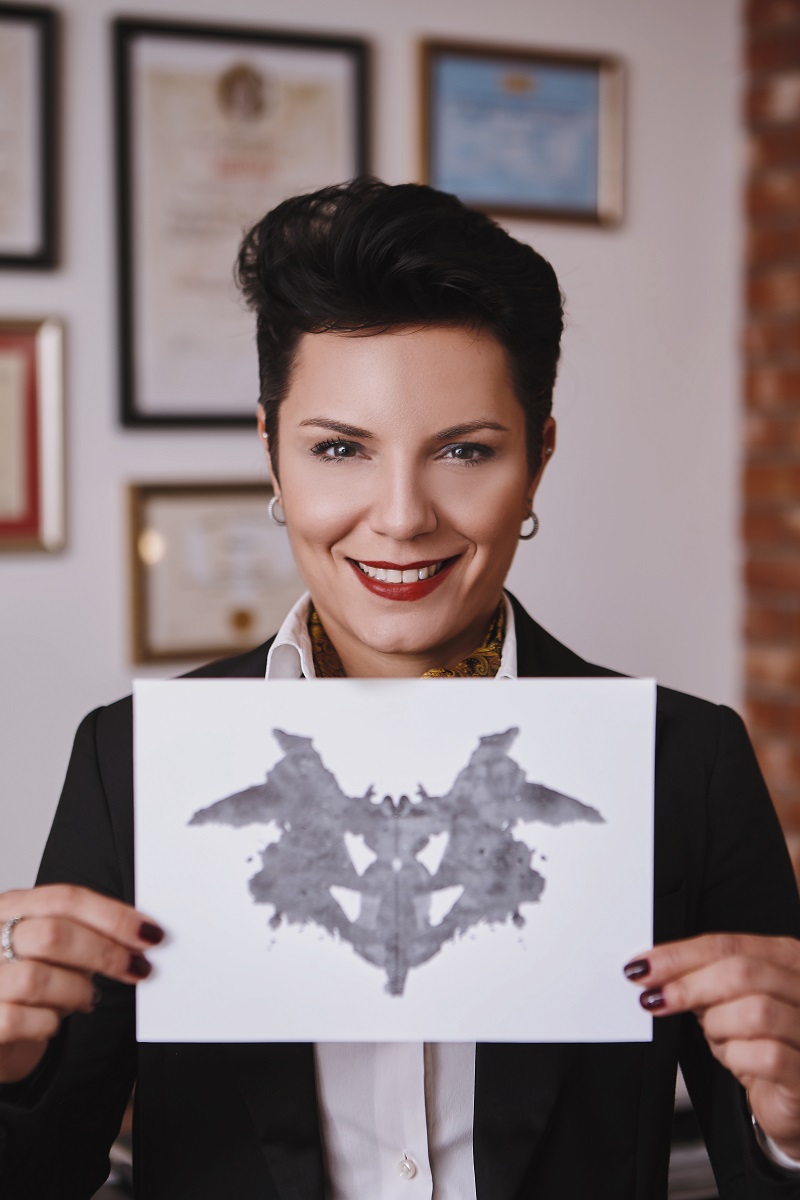 Не е срамота да се оди на психолог! Доста со грижата за тоа што ќе ...